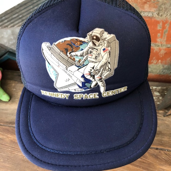 Progressive Specialities Inc. | Accessories | Vintage 8s Nasa Kennedy ...